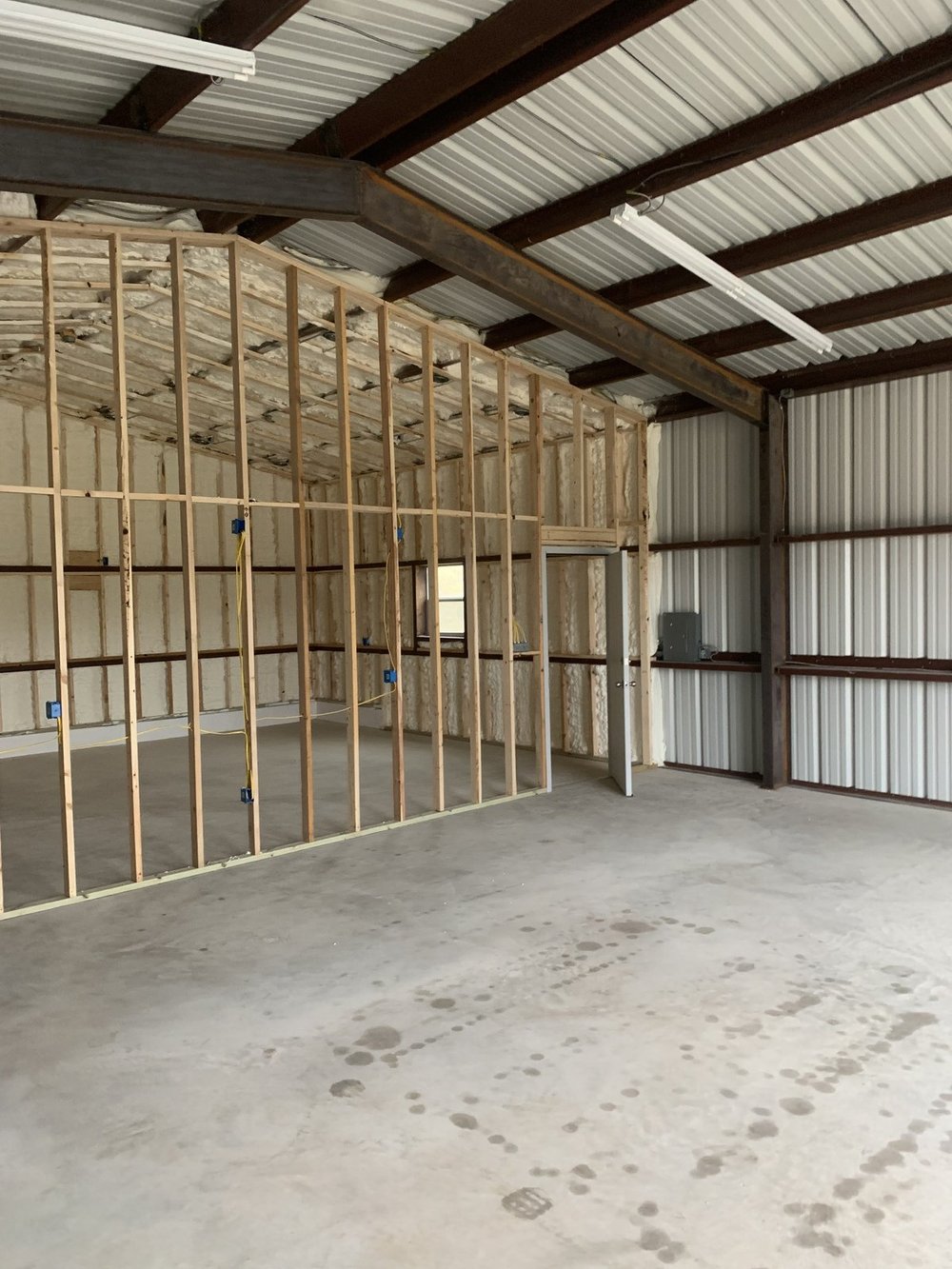 Weatherford Metal Building — KL Concrete and Construction