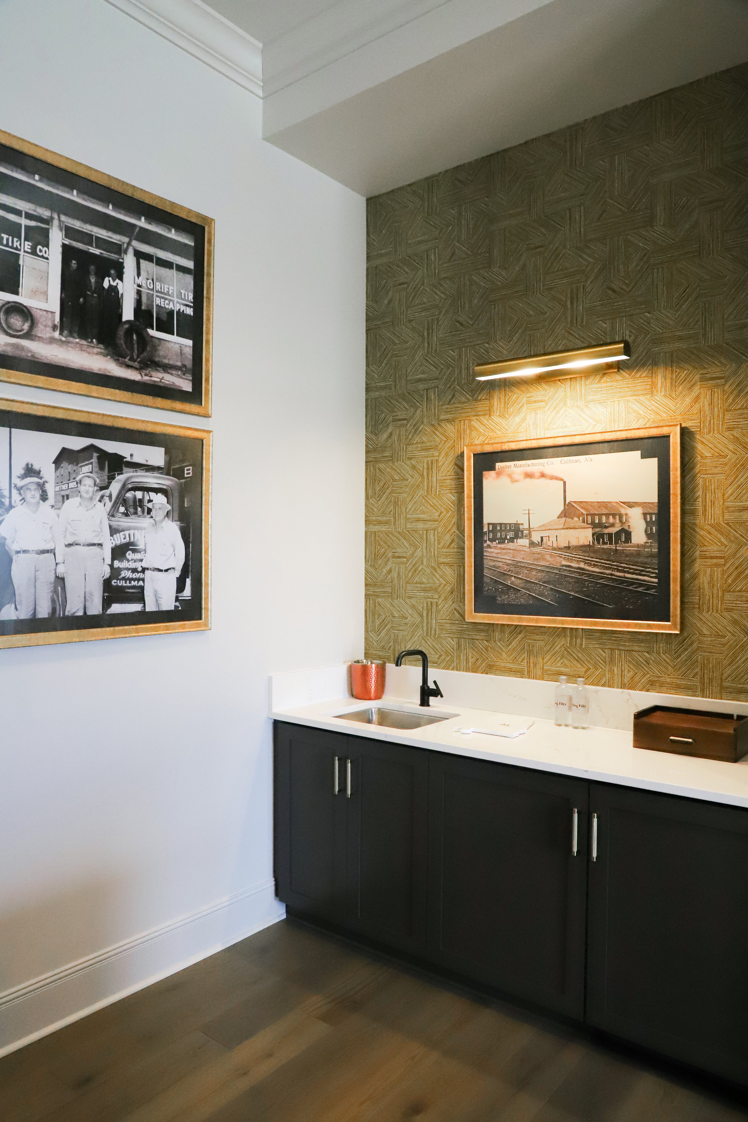 The Founders Suite — The Flying Fifty Hotel