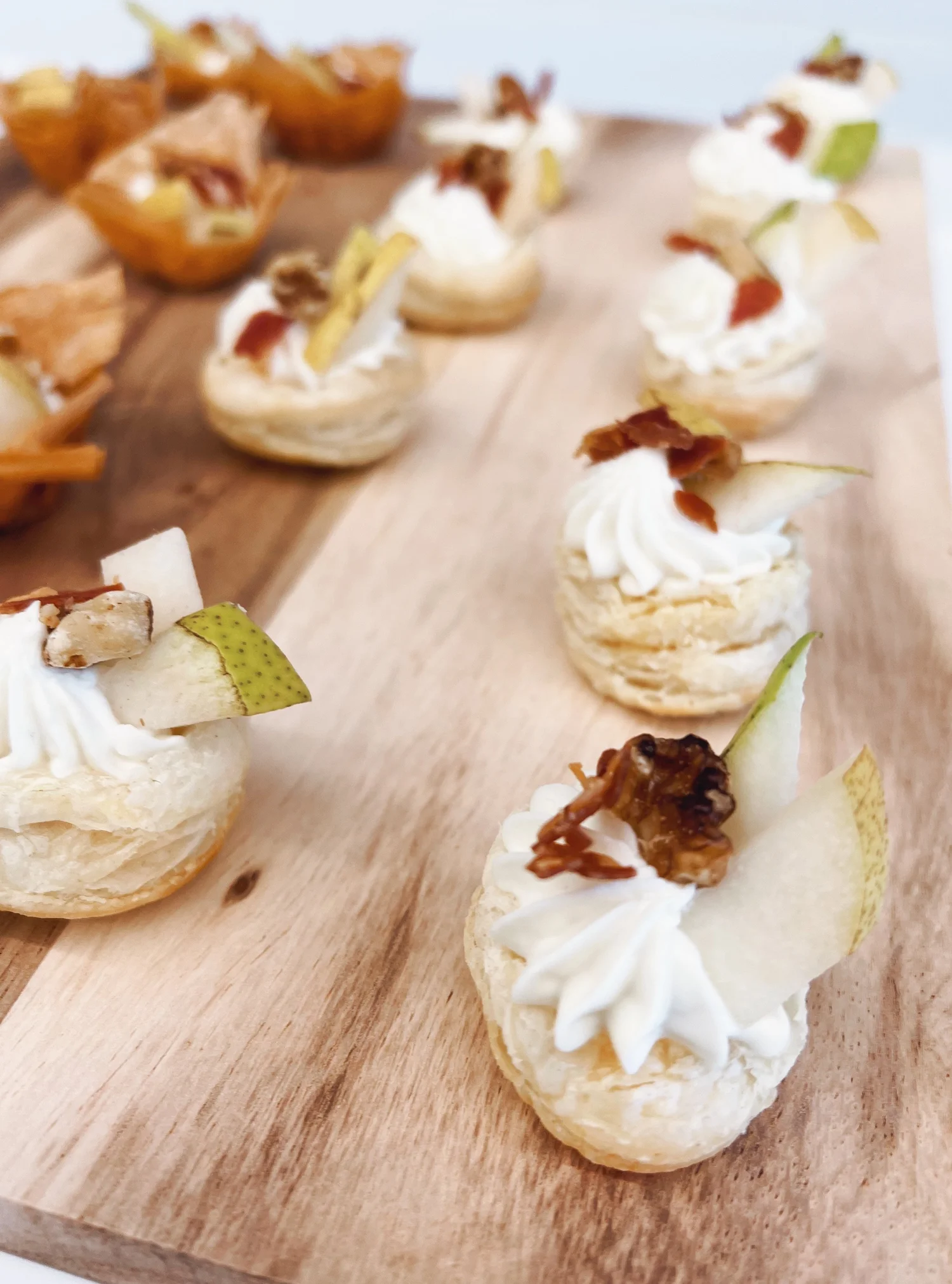 Catering & Bartending Service - Fox & Forage