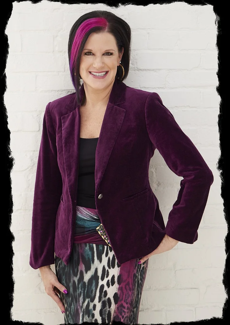 Professional Copywriter — Julie Cortés Freelance Rockstar