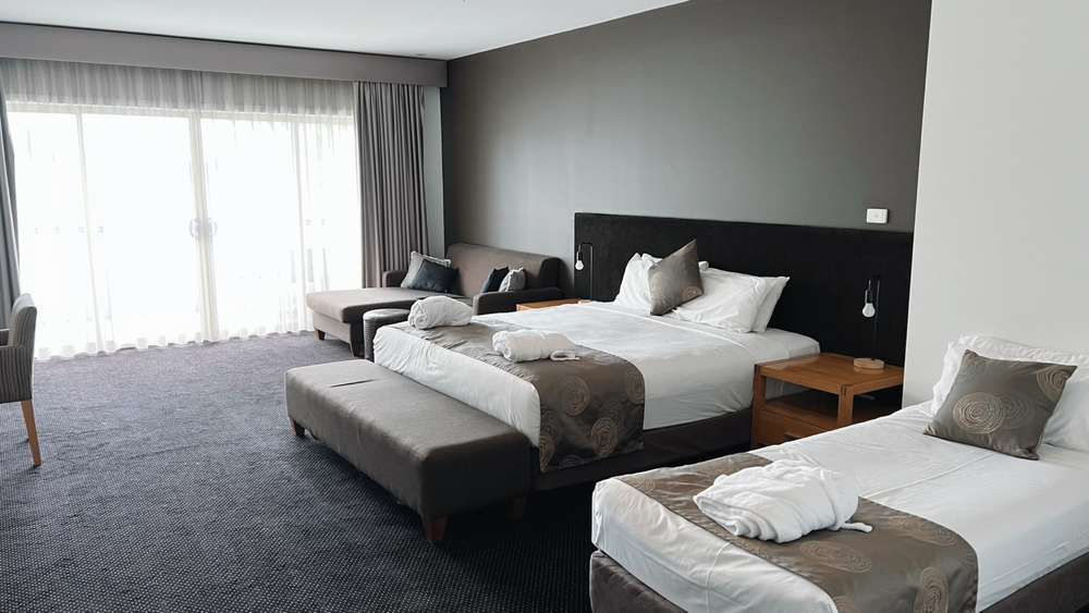 ACCOMMODATION — MORNINGTON HOTEL