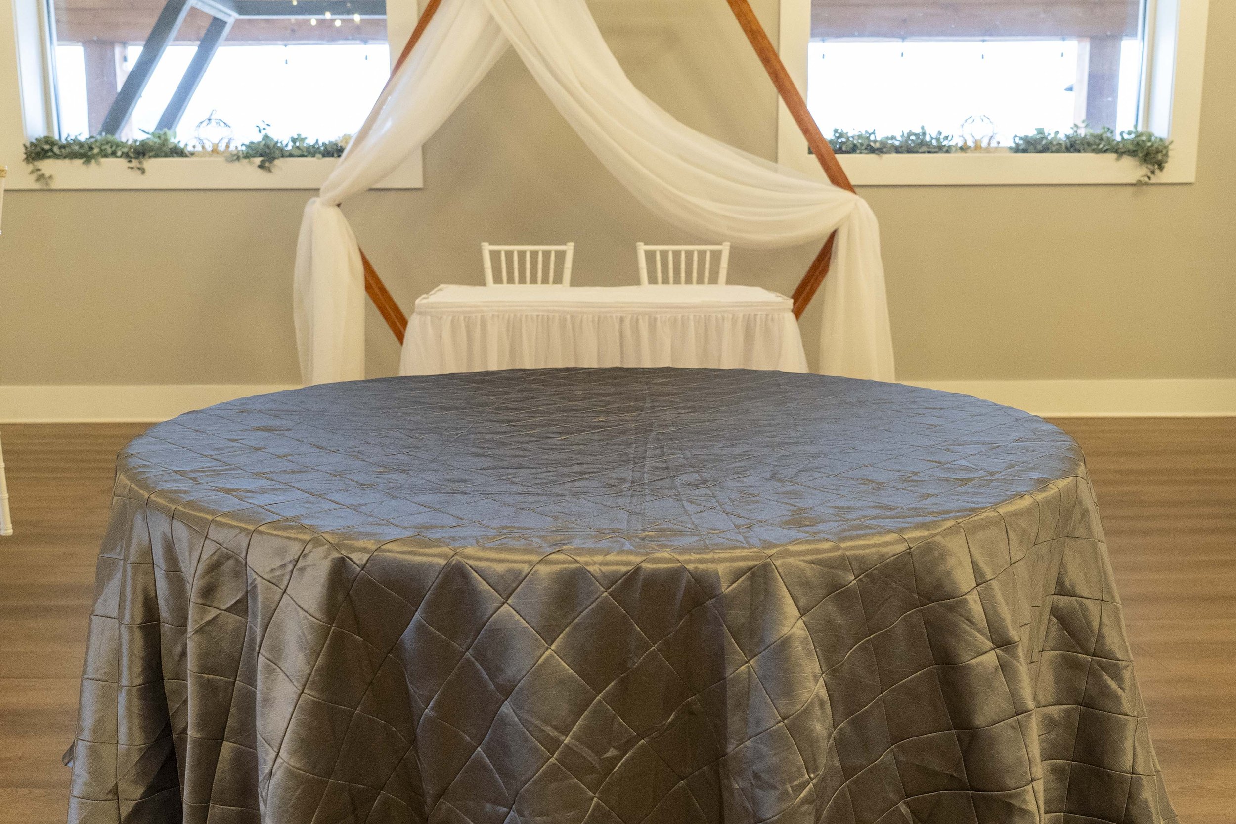 Linens & Table Settings | Enhance Your Event Experience — The Venue At ...