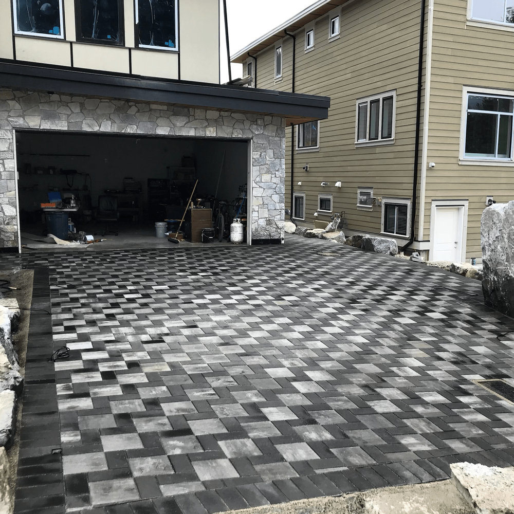 How to repair damaged pavers — Mountainscape Contracting