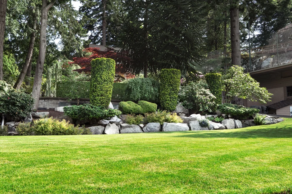 Russo Landscaping Inc. | Landscape Construction Design & Build