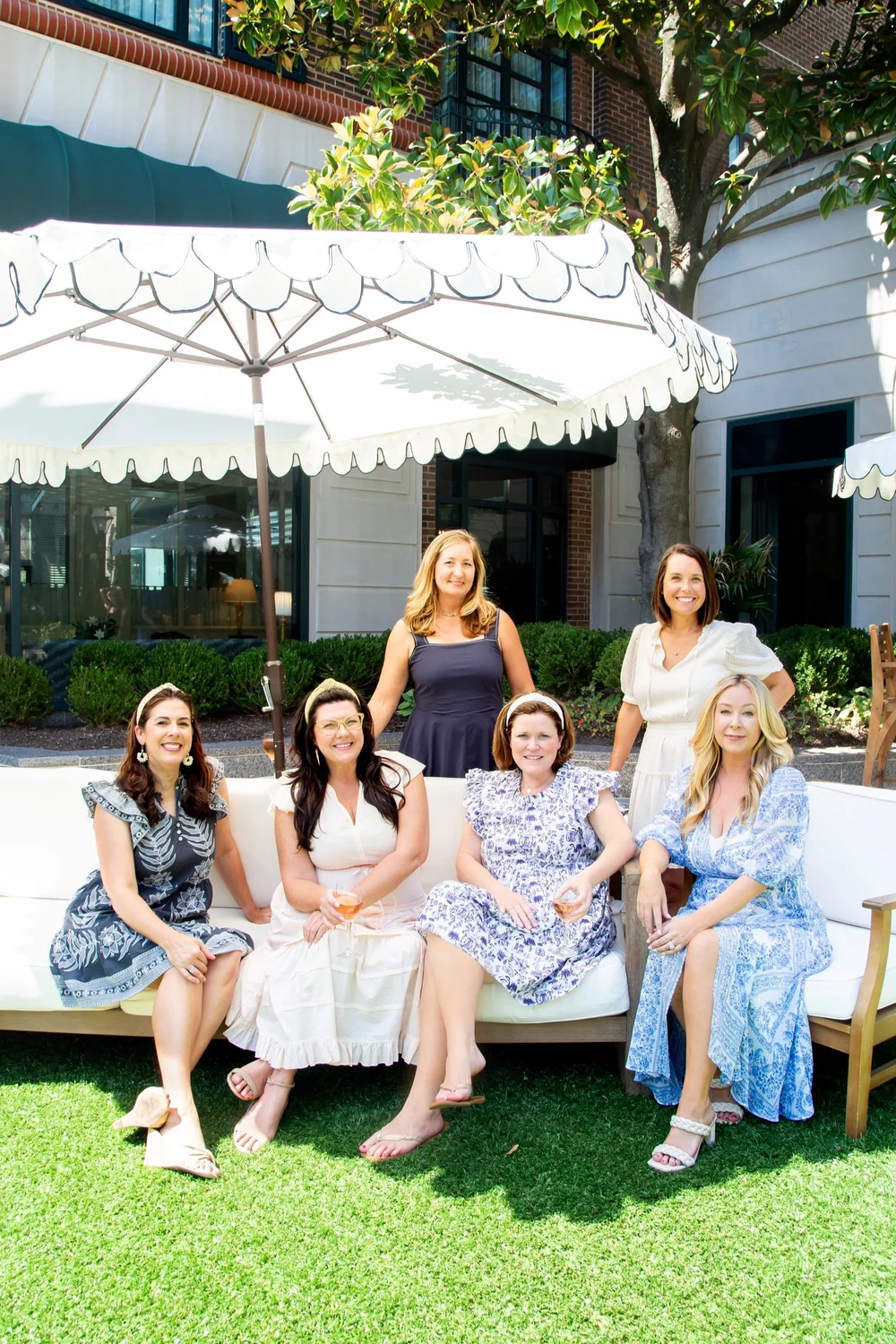 About Us — THE HELLO AGENCY