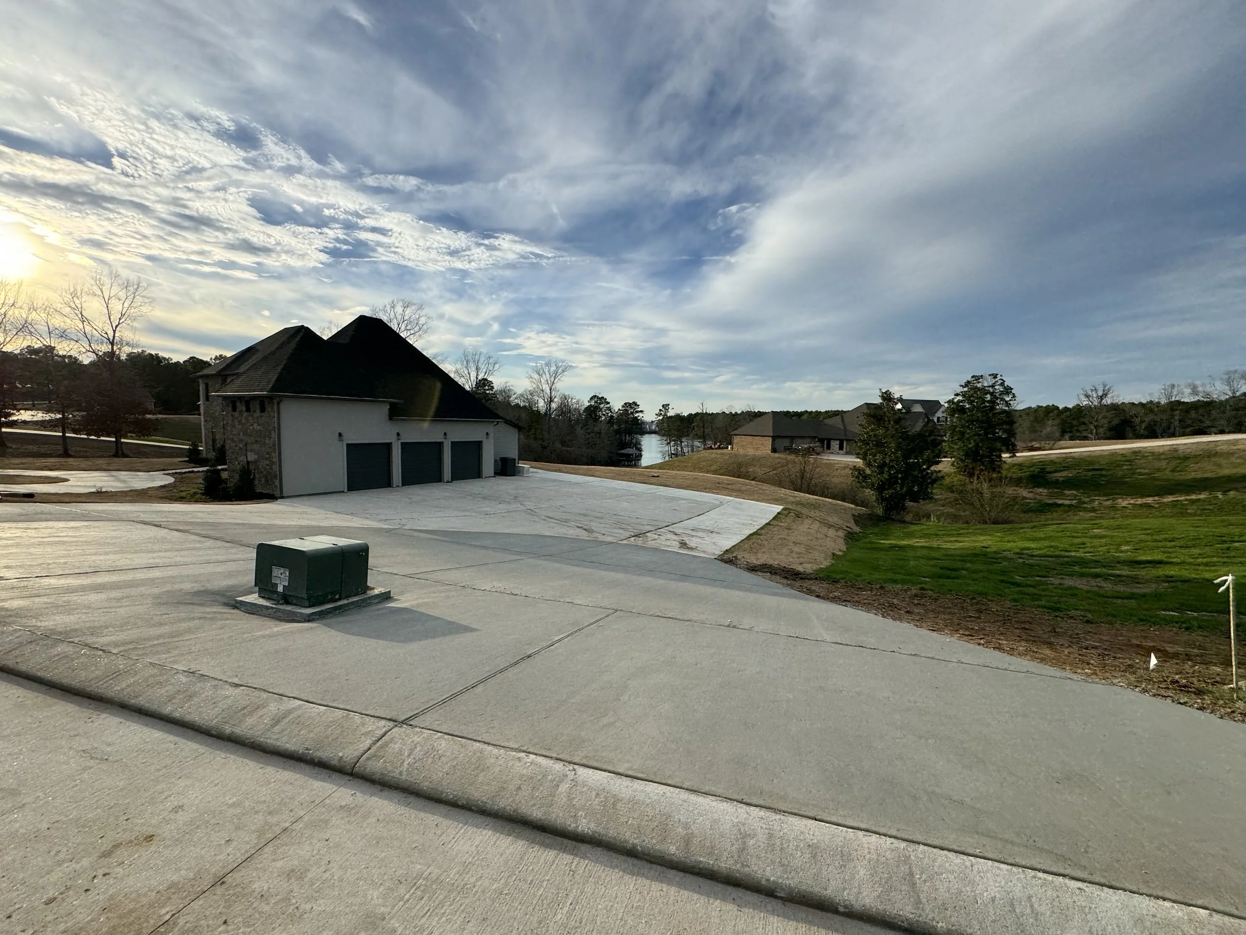 Ramirez Concrete LLC.