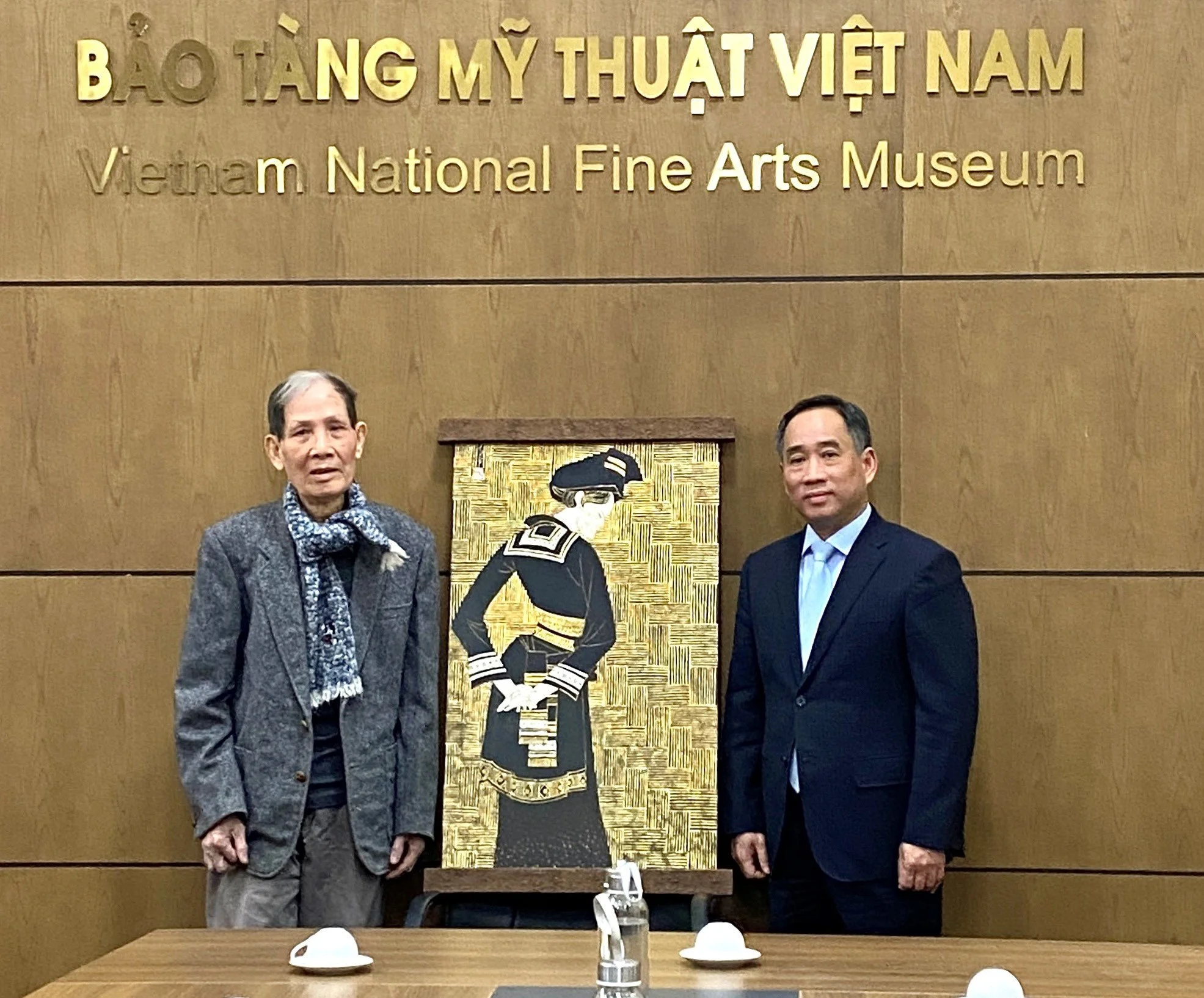 Biography — Phung Pham