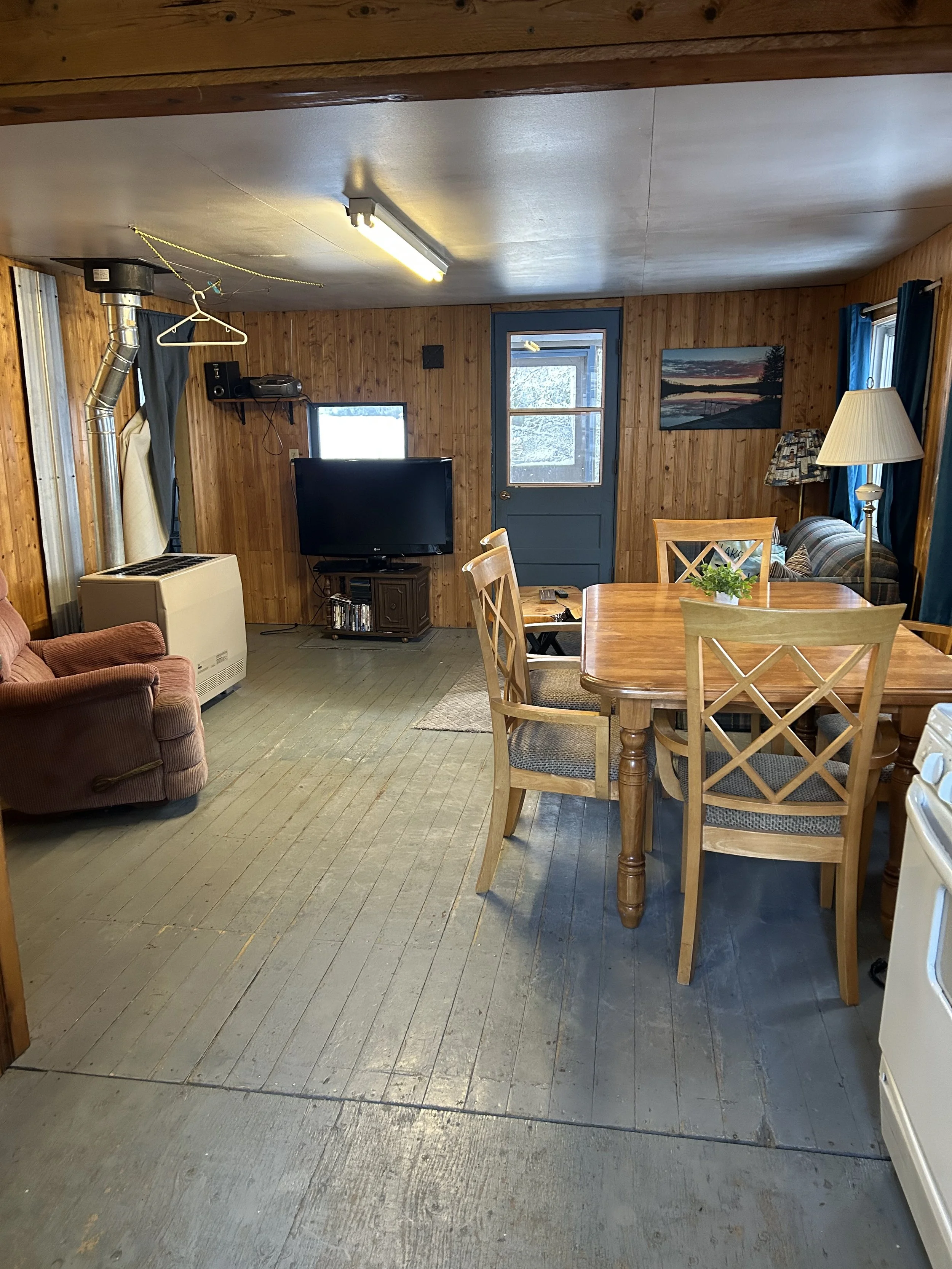 Cabin 4 - Lake View Cabin — Poplar Point Camp
