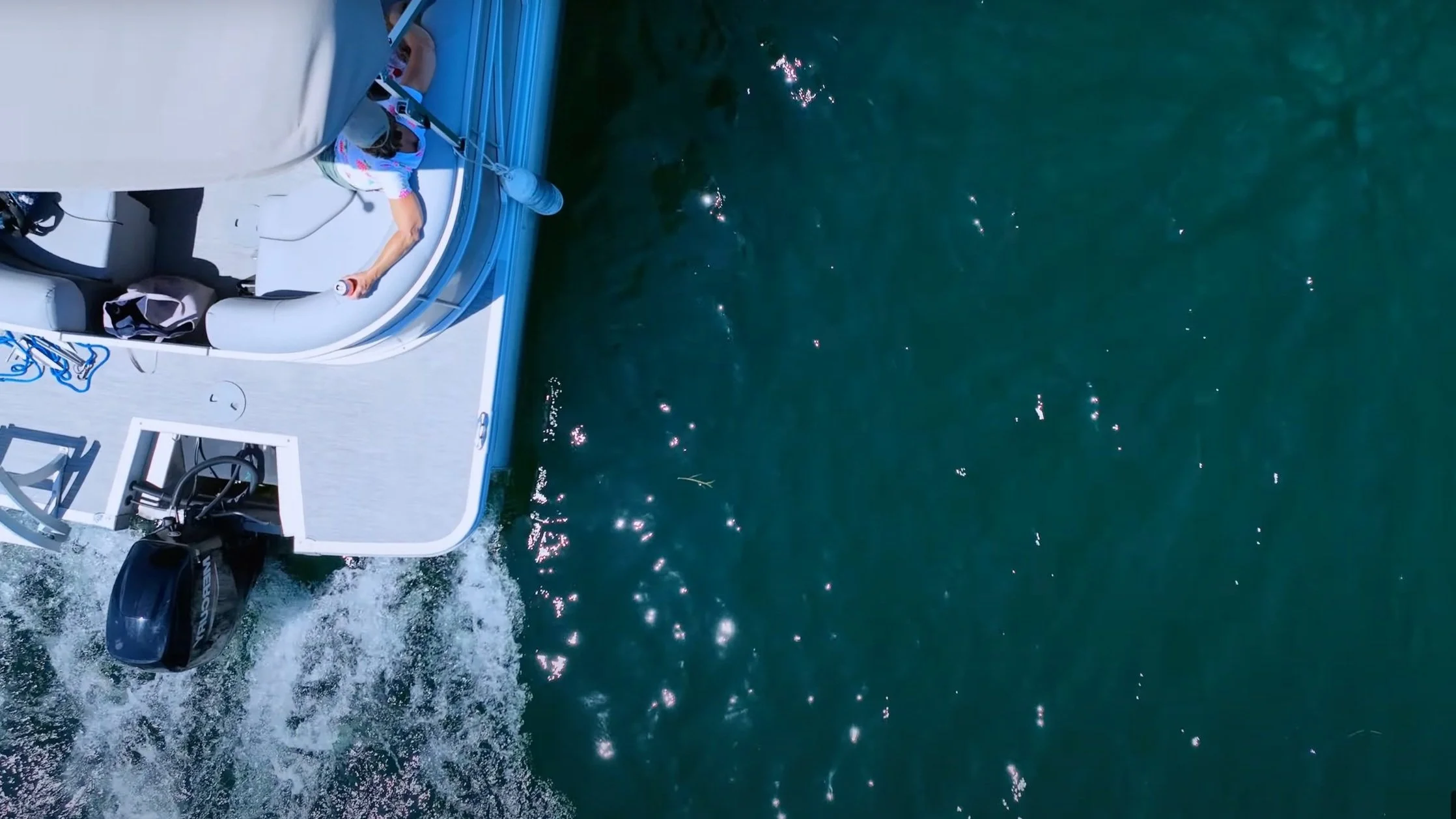 Pontoon Boat Rentals | Long Lake in Traverse City