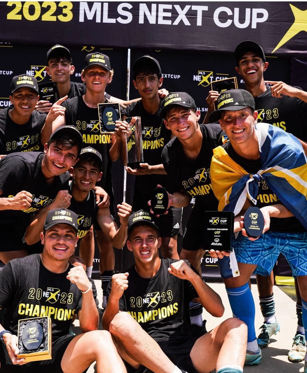 Goalkeeping Academy — IAN FEUER GOALKEEPING ACADEMY