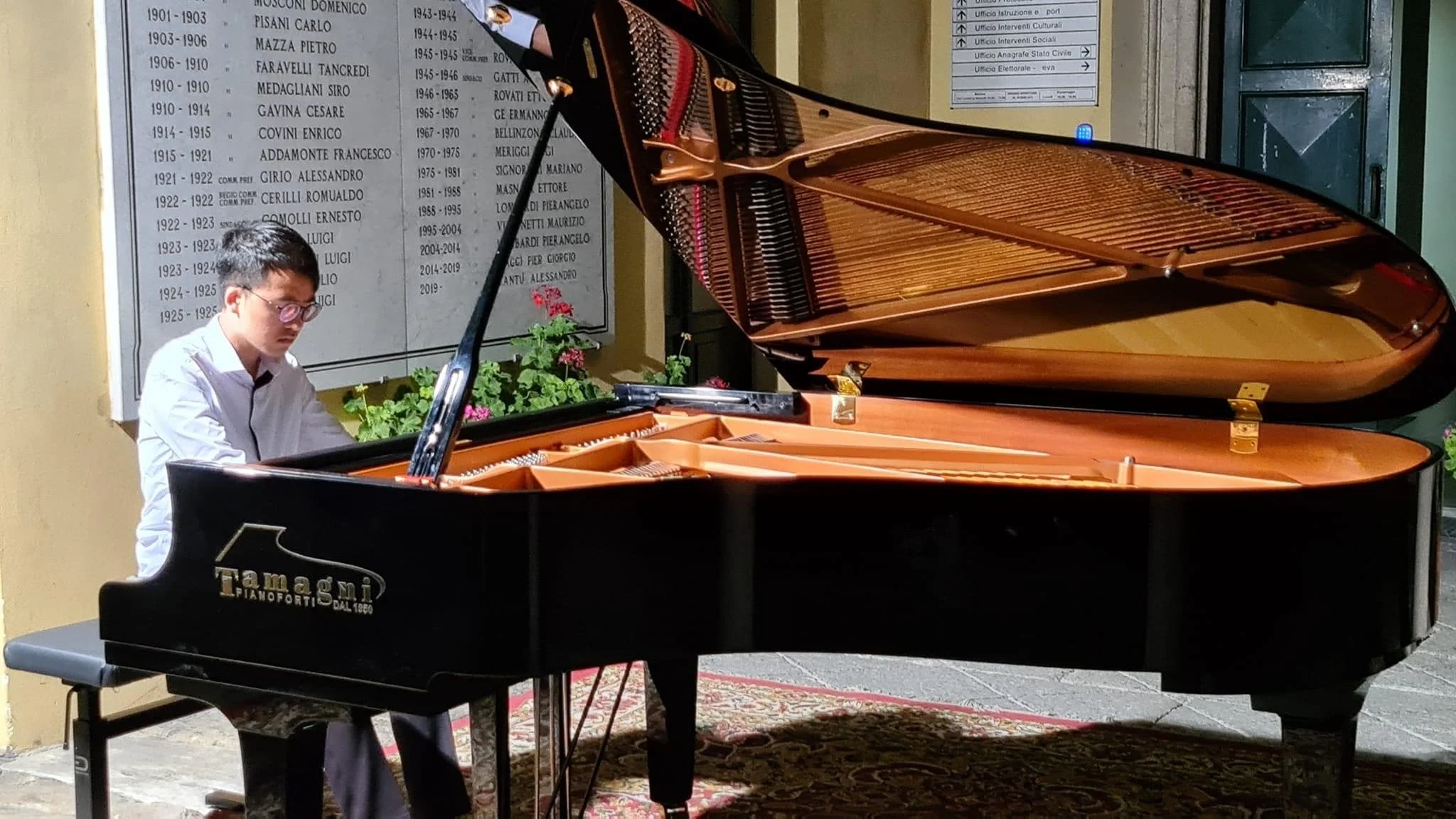 Gallery — Kin-Hang Chu · Pianist