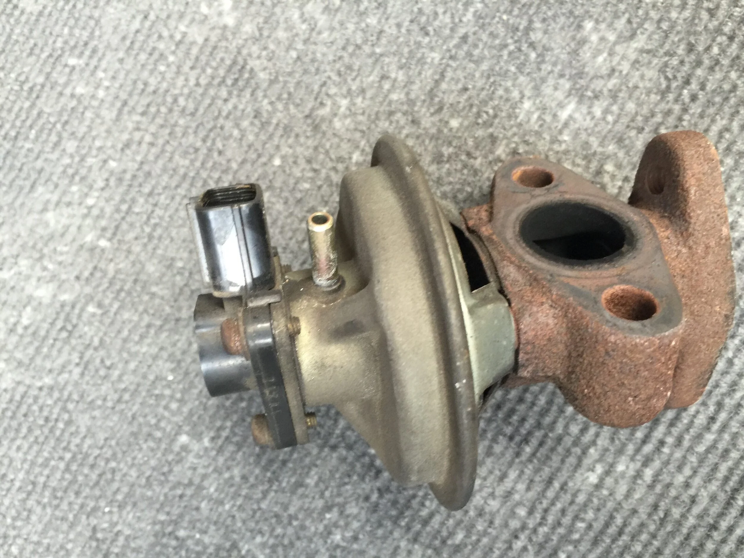 2.5td EGR Valve — Bongo Spares