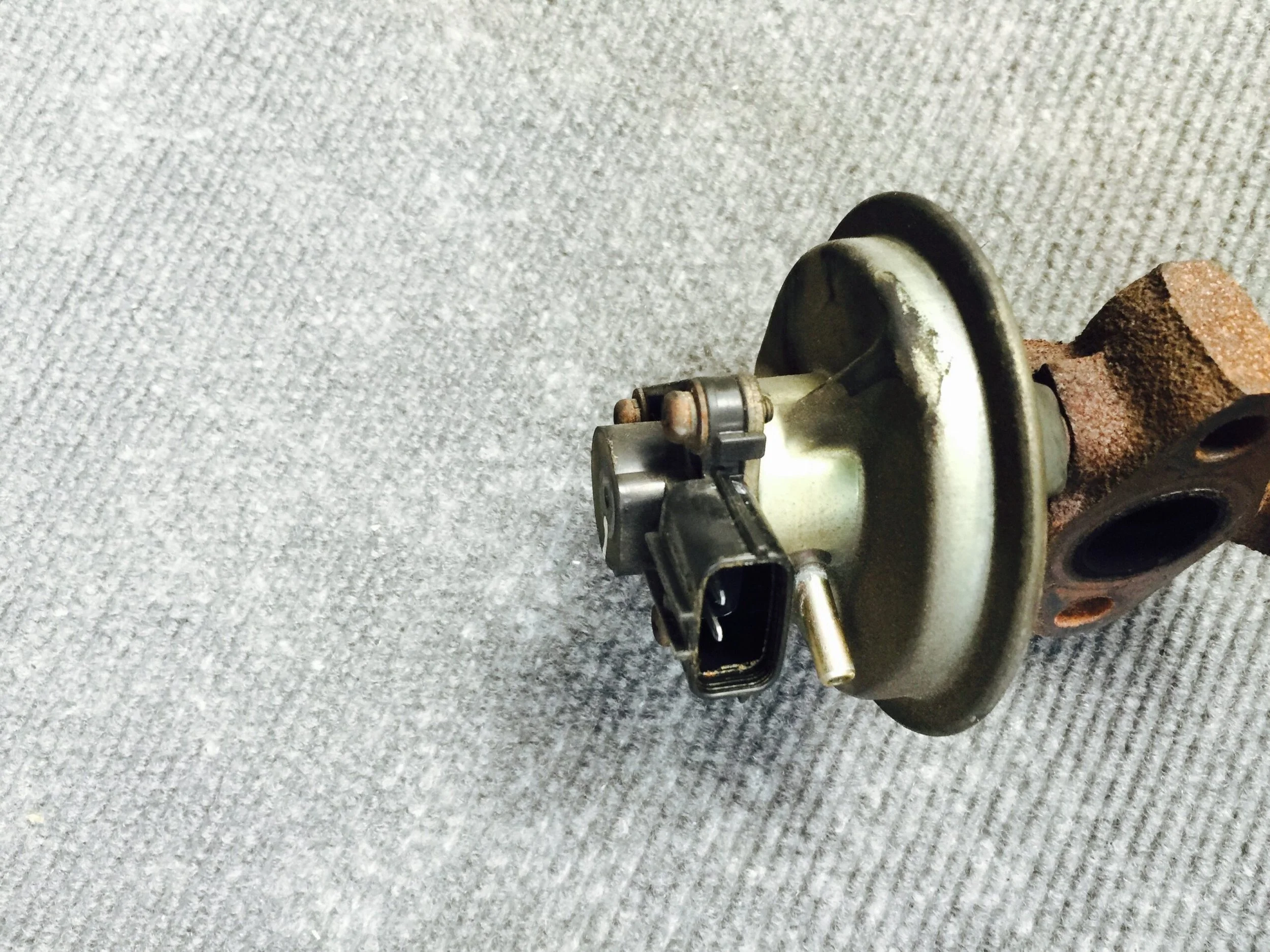 2.5td EGR Valve — Bongo Spares