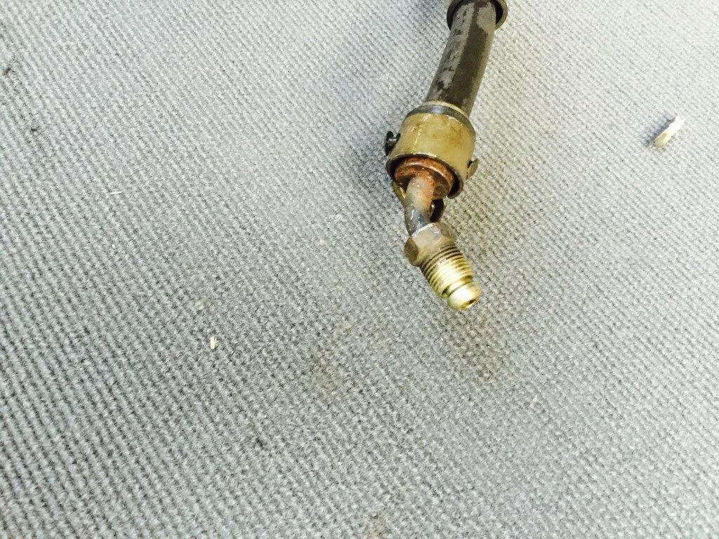 2.5TD Power Steering Pipe — Bongo Spares