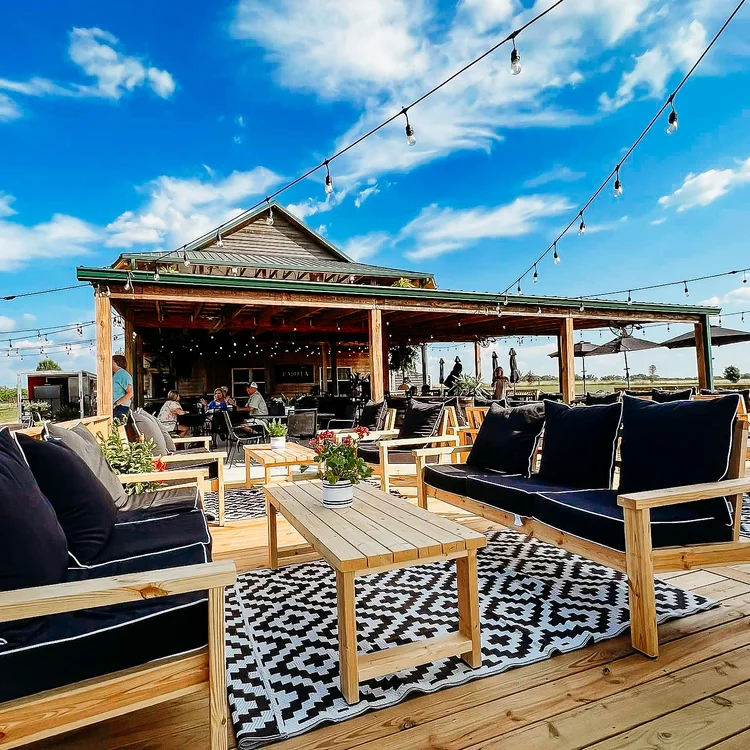 Reservations — Pabella Winery & Vineyard
