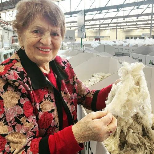 Women In Wool