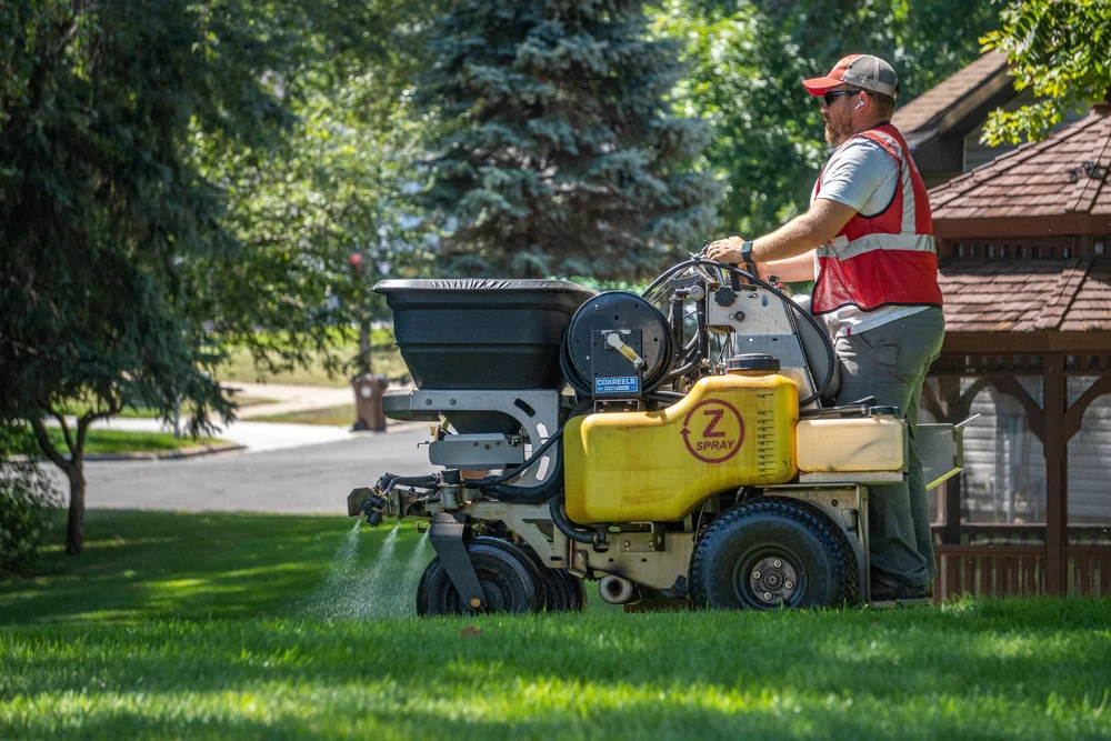 Lawn Care Maintenance — River City Lawnscape