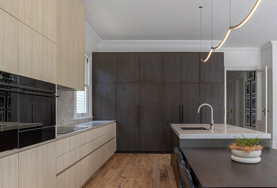 A Modern Family Home with Melteca Warmth and Texture — Residium