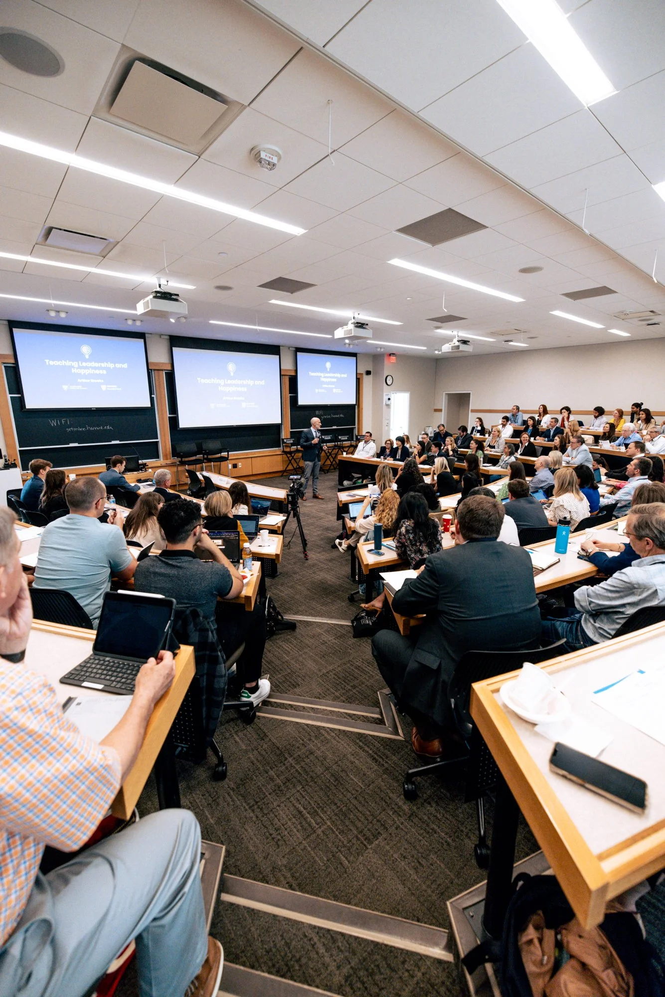 Symposium — The Leadership & Happiness Laboratory