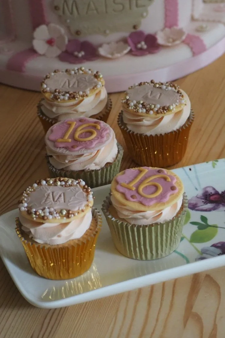 Judith Bond Cakes - Cake Design in North Wales