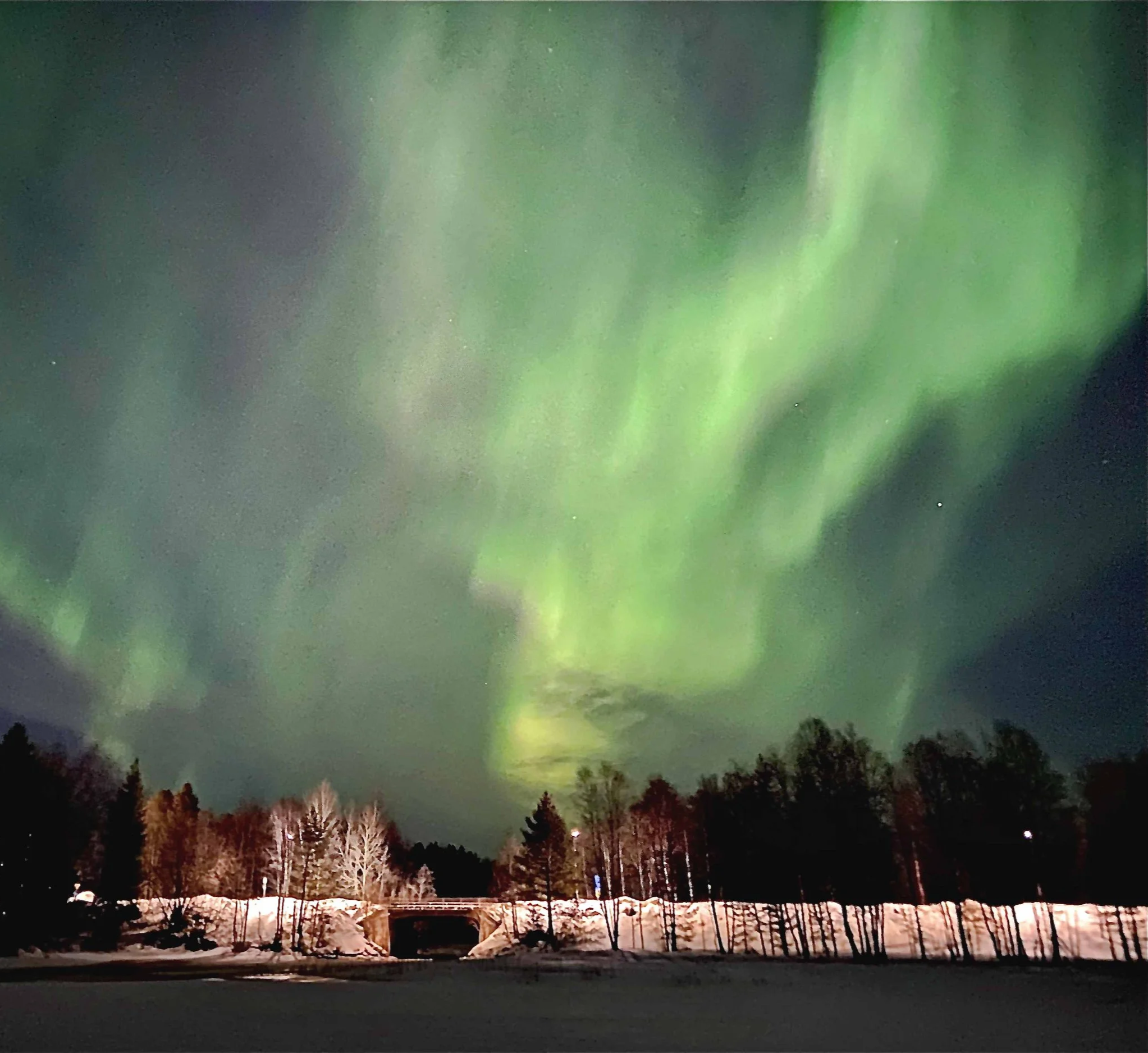 Best Time to See the Northern Lights (Month & Seasons)