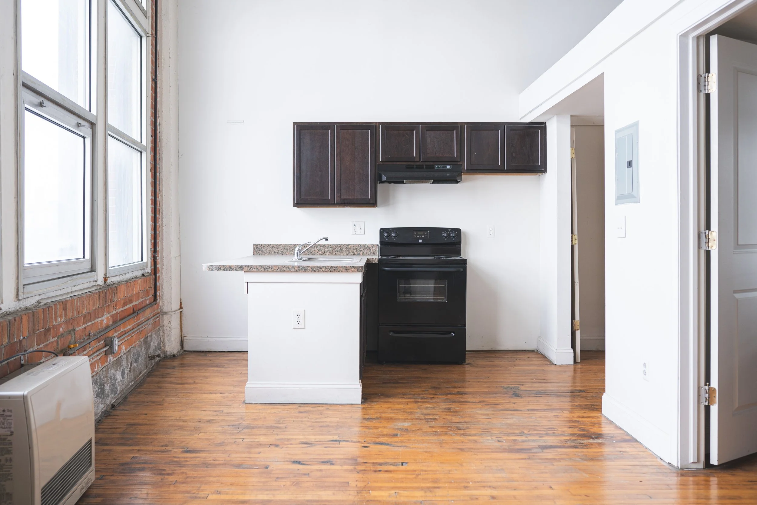Hudson's Lofts - 1 Bed 1 Bath 402 — Loft Place