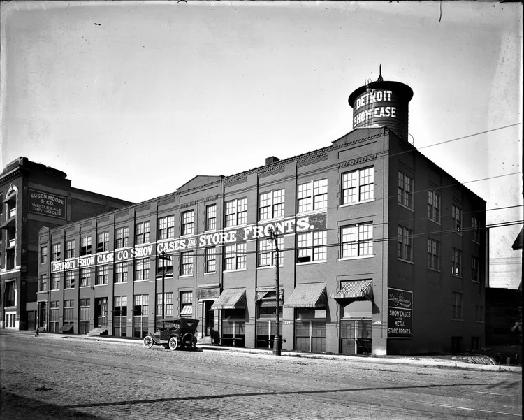 Coat Factory Lofts in Corktown — Loft Place