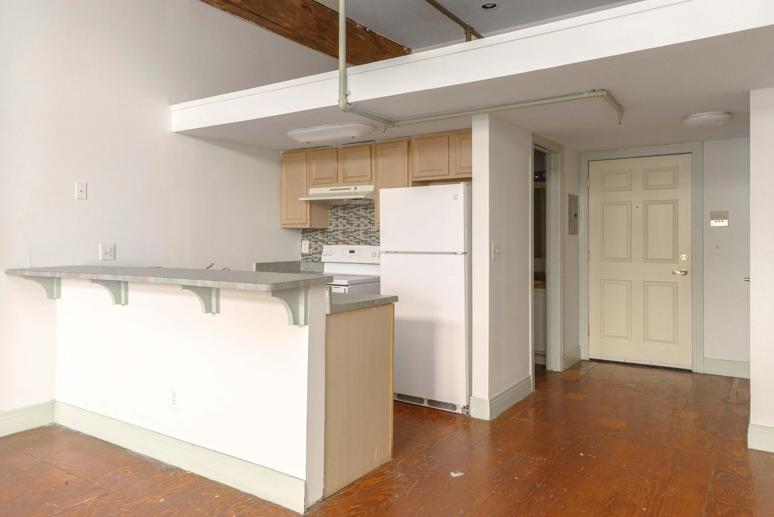 Milwaukee Park Detroit Studio 215 — Loft Place