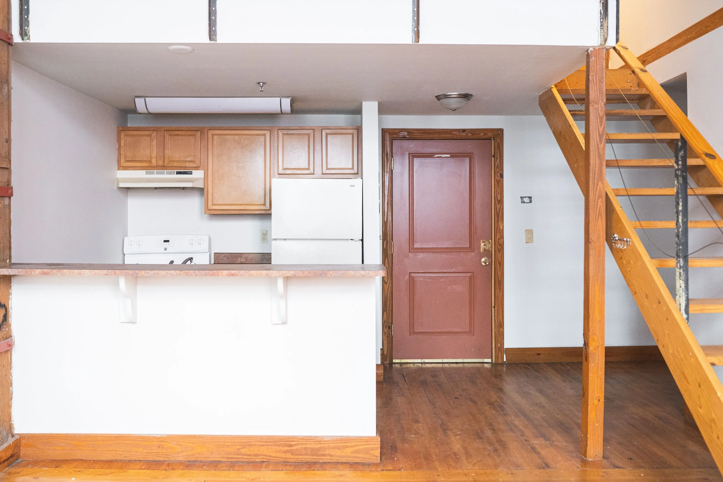 Grand Lofts - 1 Bed 1.5 Bath — Loft Place