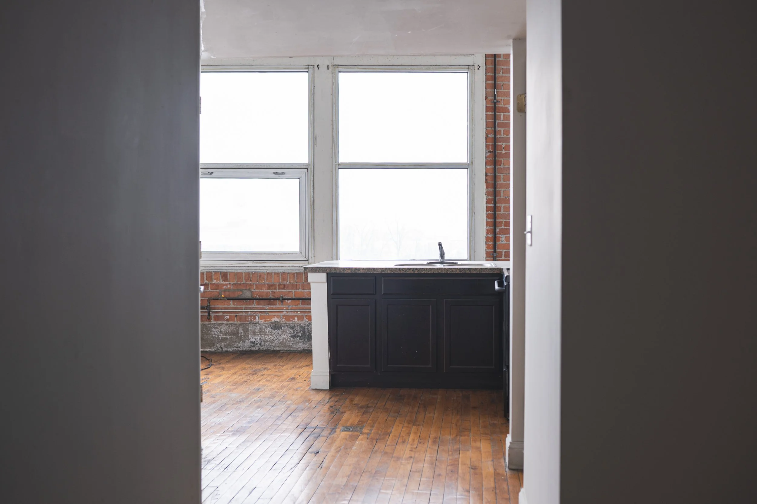 Hudson's Lofts - 1 Bed 1 Bath 402 — Loft Place