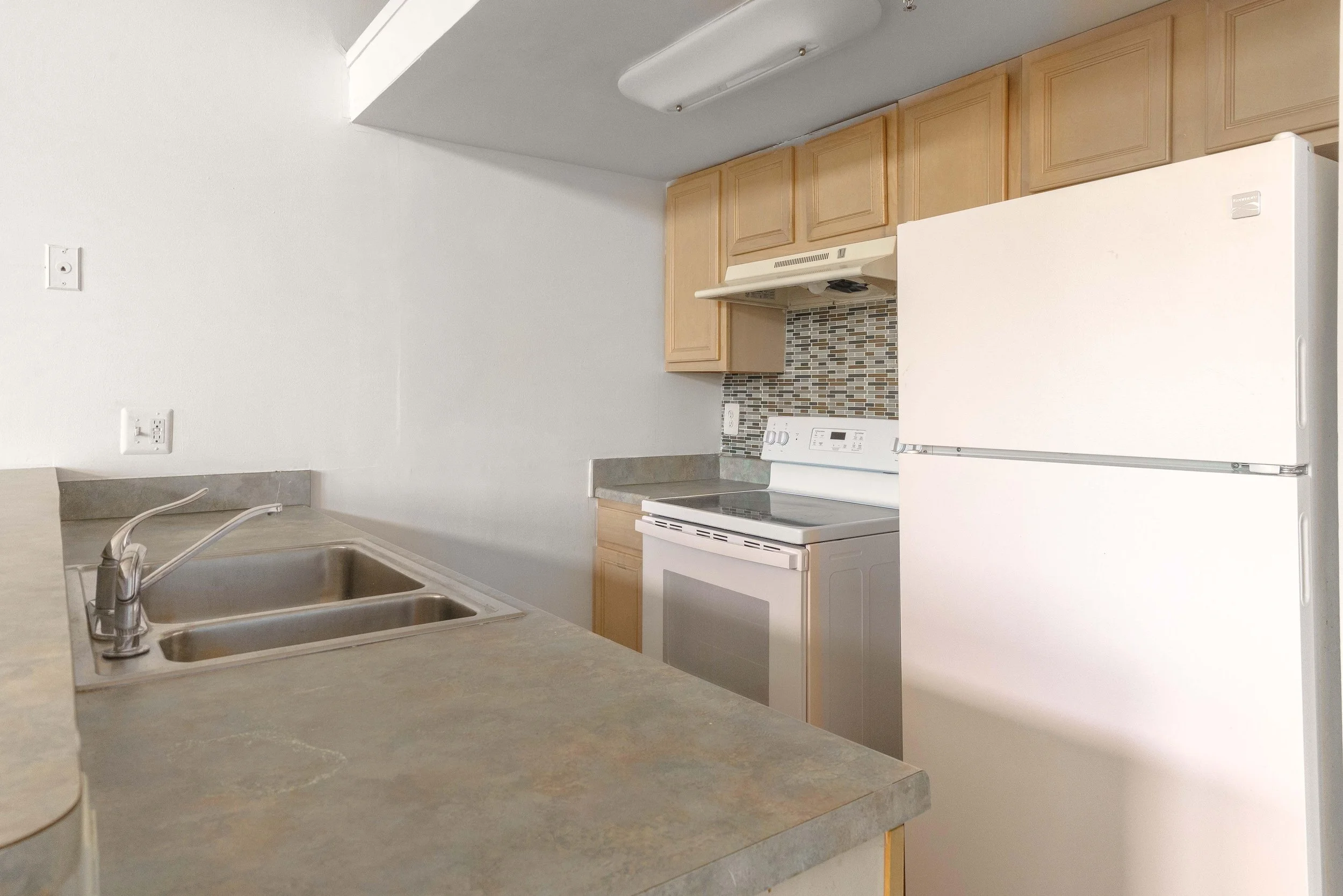 Milwaukee Park Detroit Studio 215 — Loft Place
