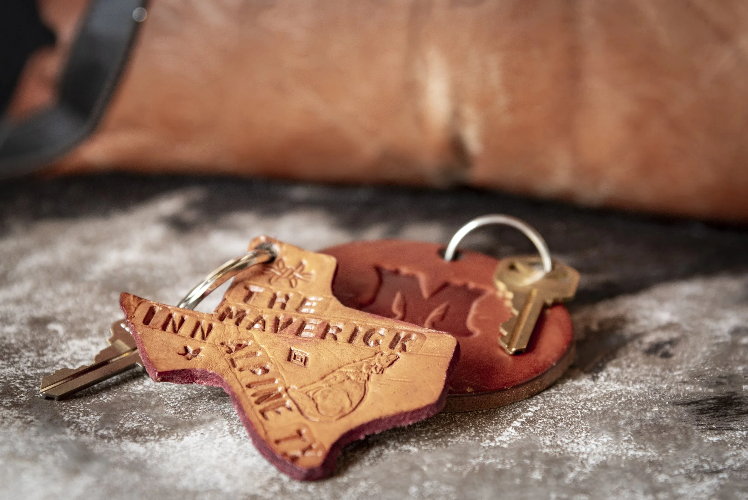 Rooms — Maverick Inn