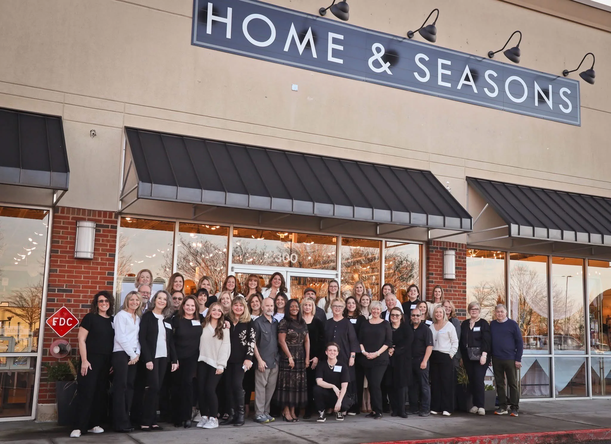 HOME & SEASONS