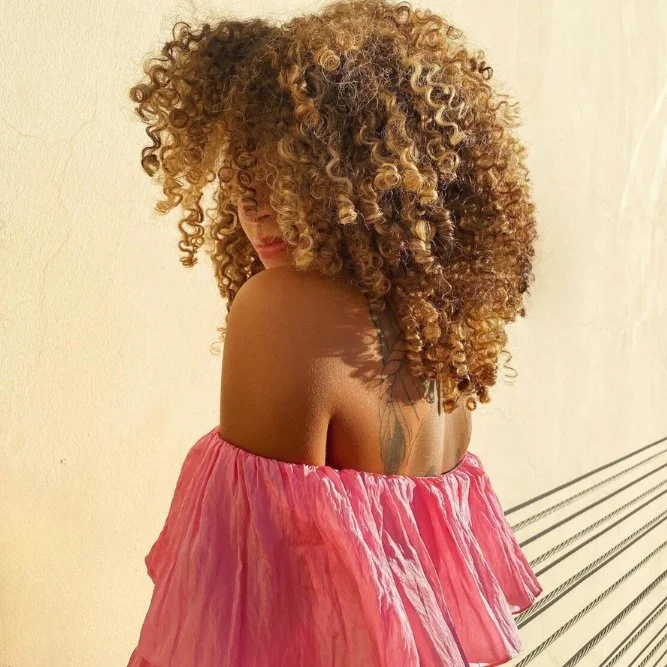 Maya | Your Curl Specialist