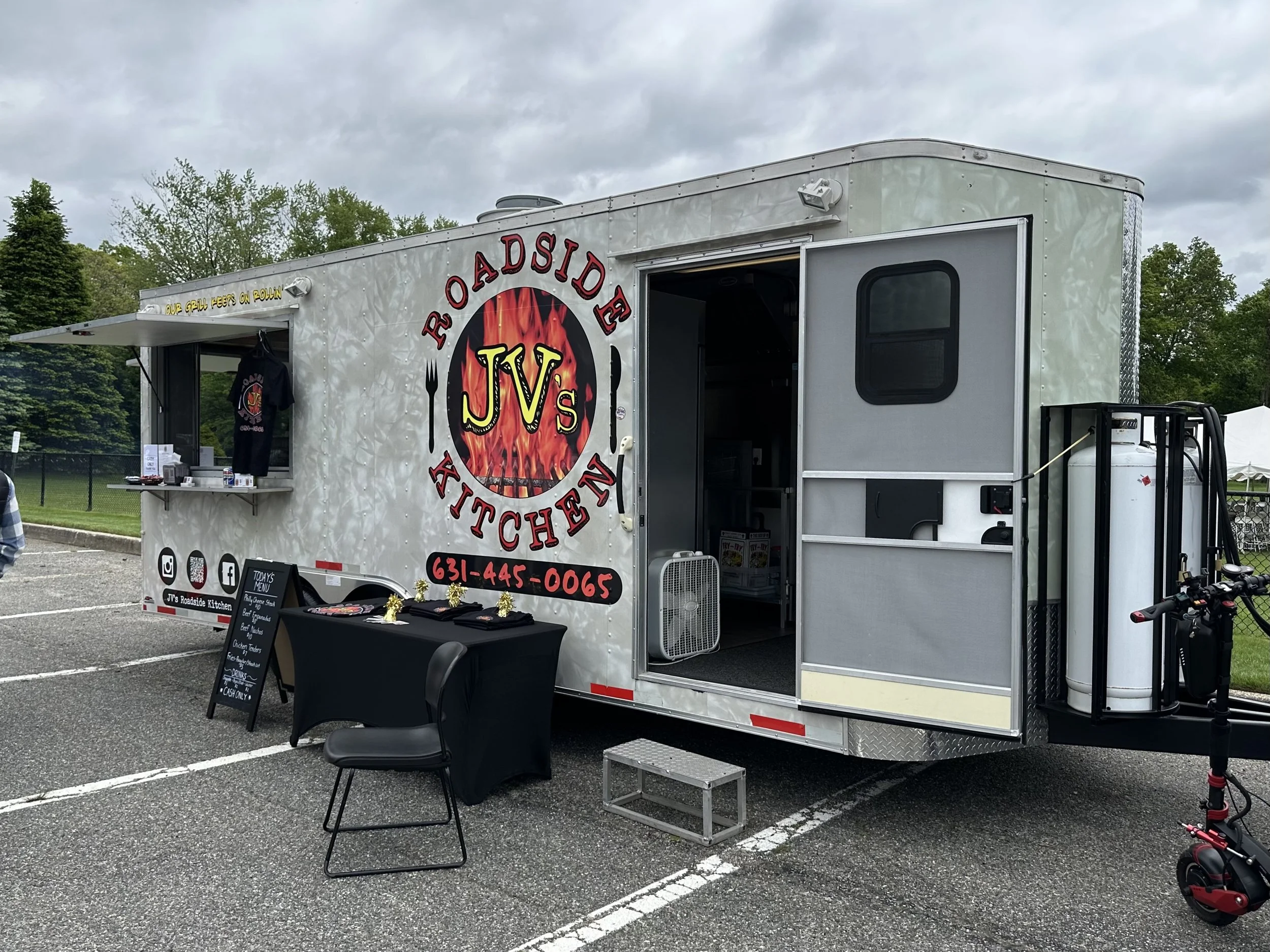 JV`s Roadside Kitchen