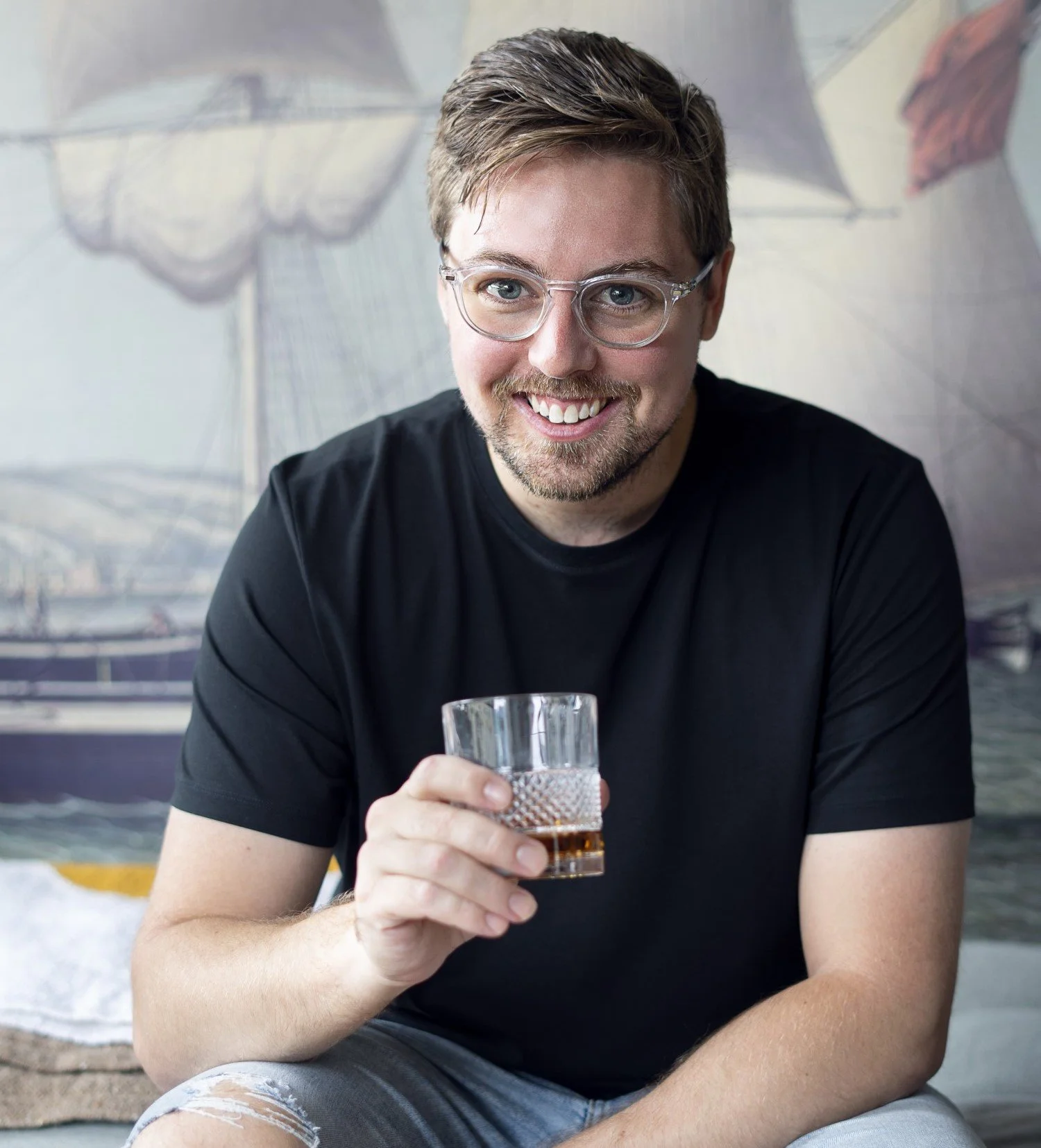 About — CheersToHappyHour