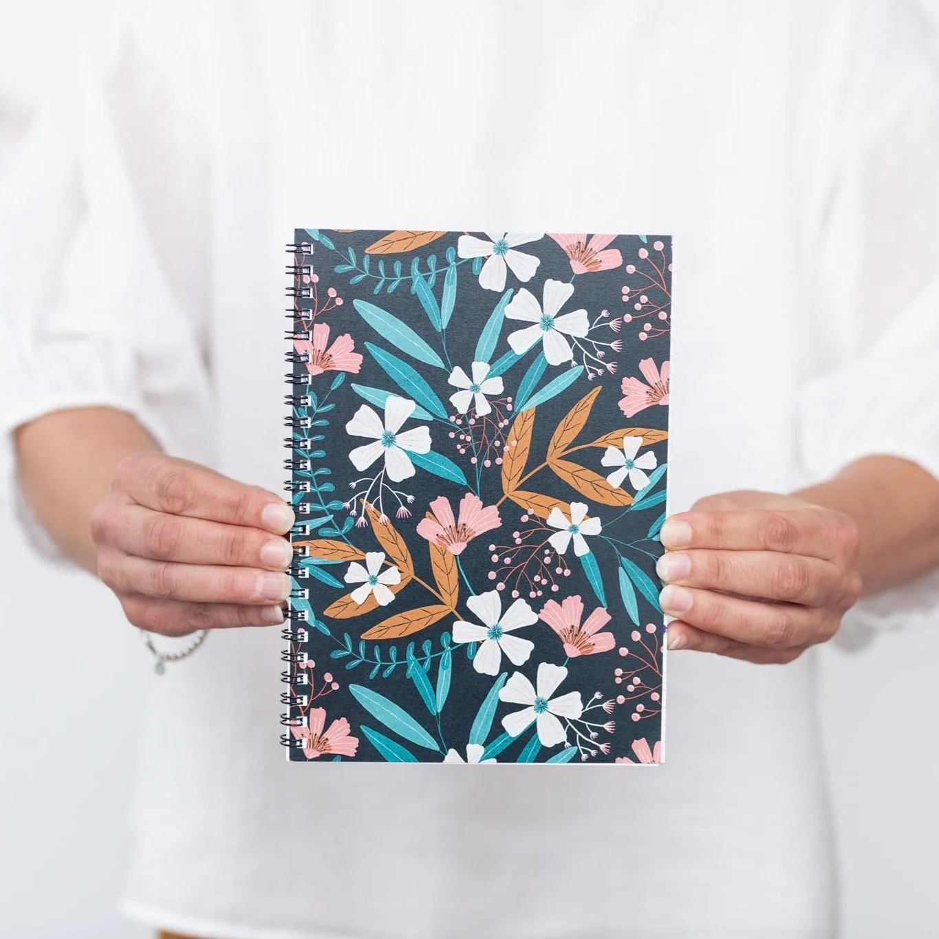 Mel Armstrong - Art & Illustration