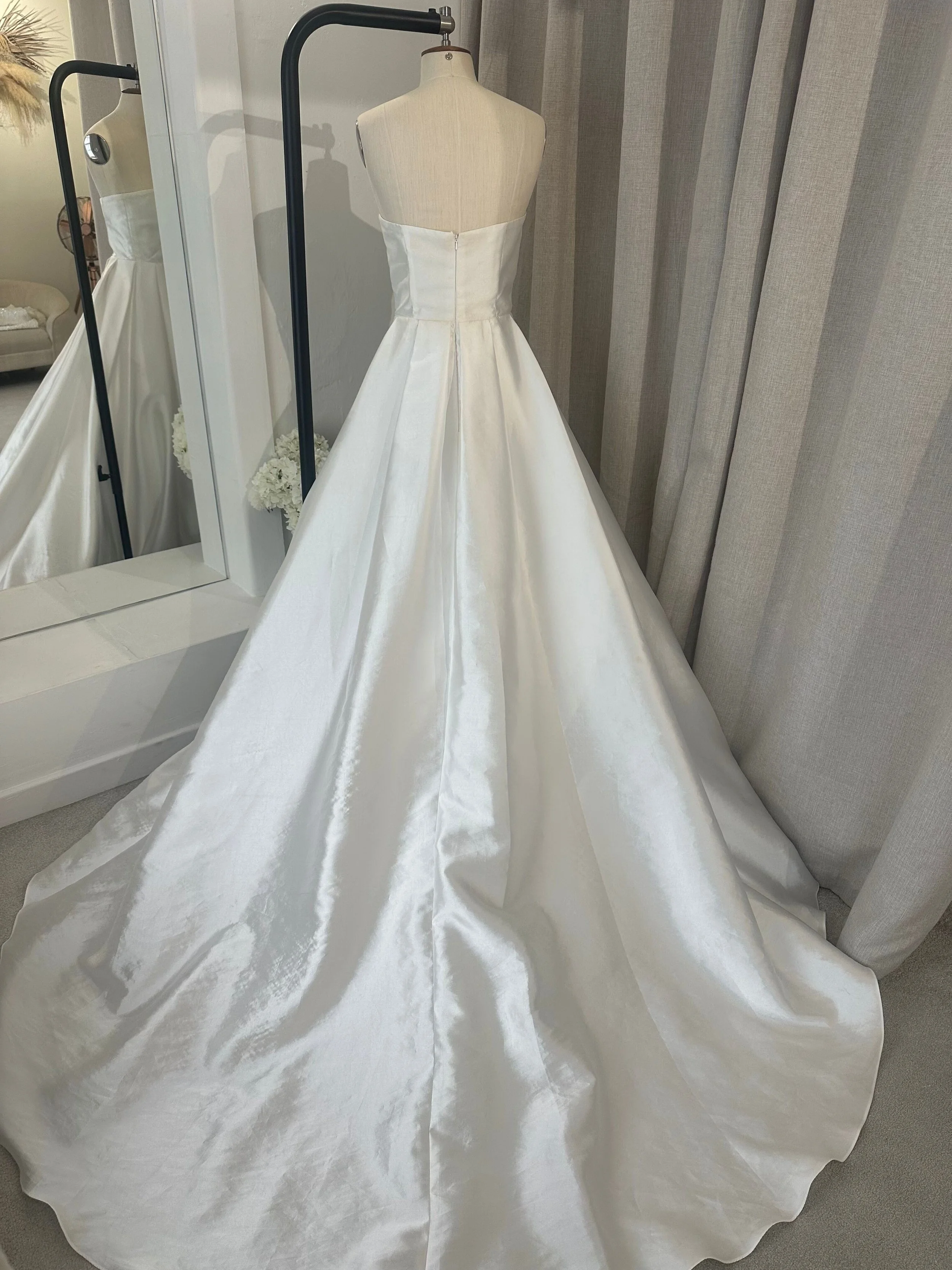 Ready To Wear — Lauren Francis Bridal.