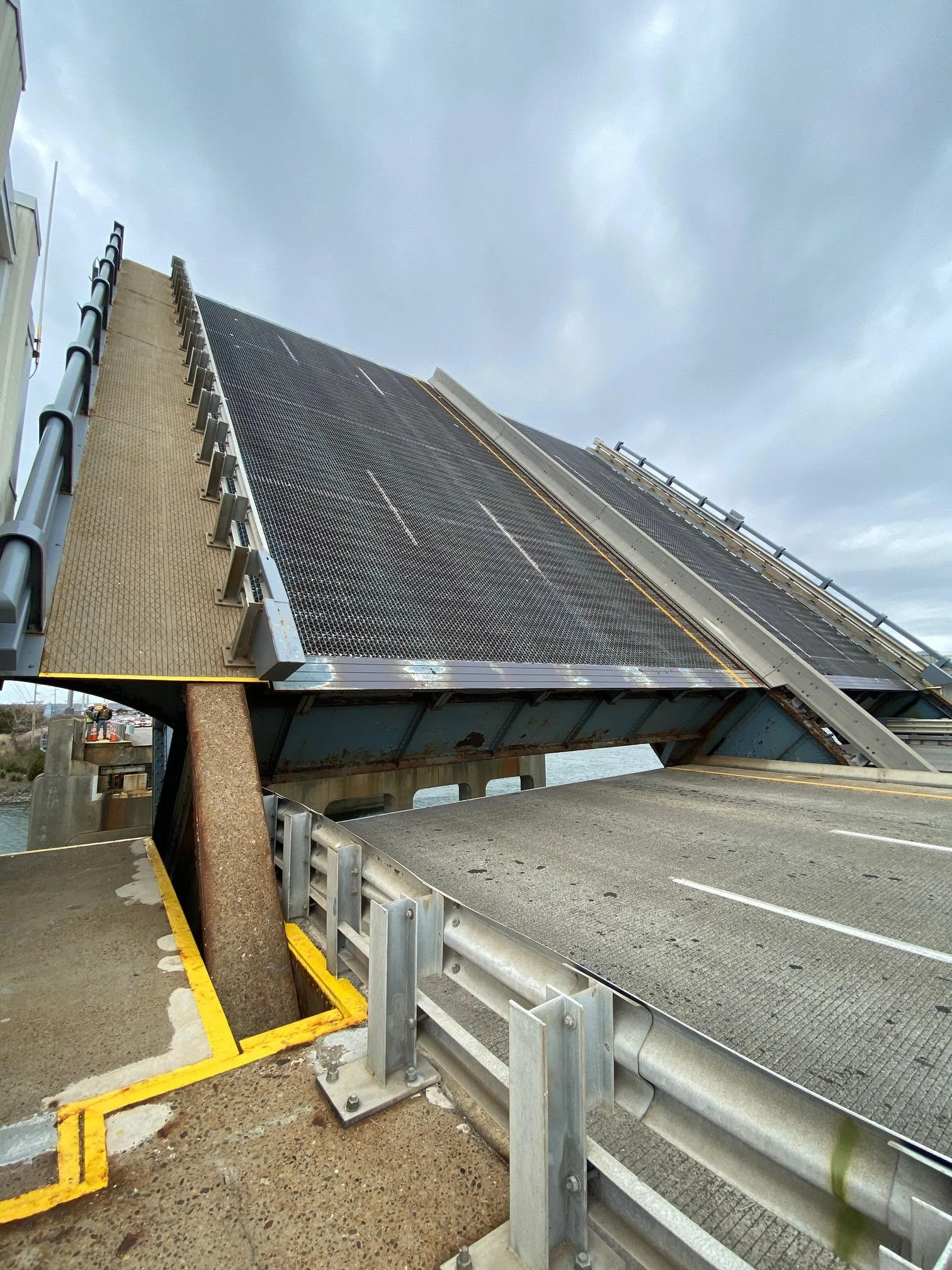 About Us — Omsum Engineering