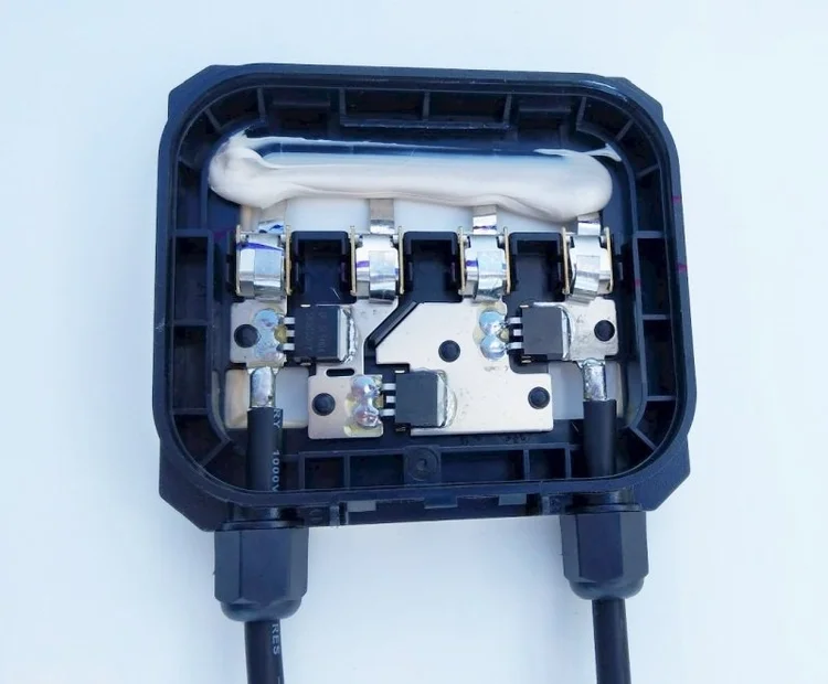 Solar Panel Construction — Clean Energy Reviews