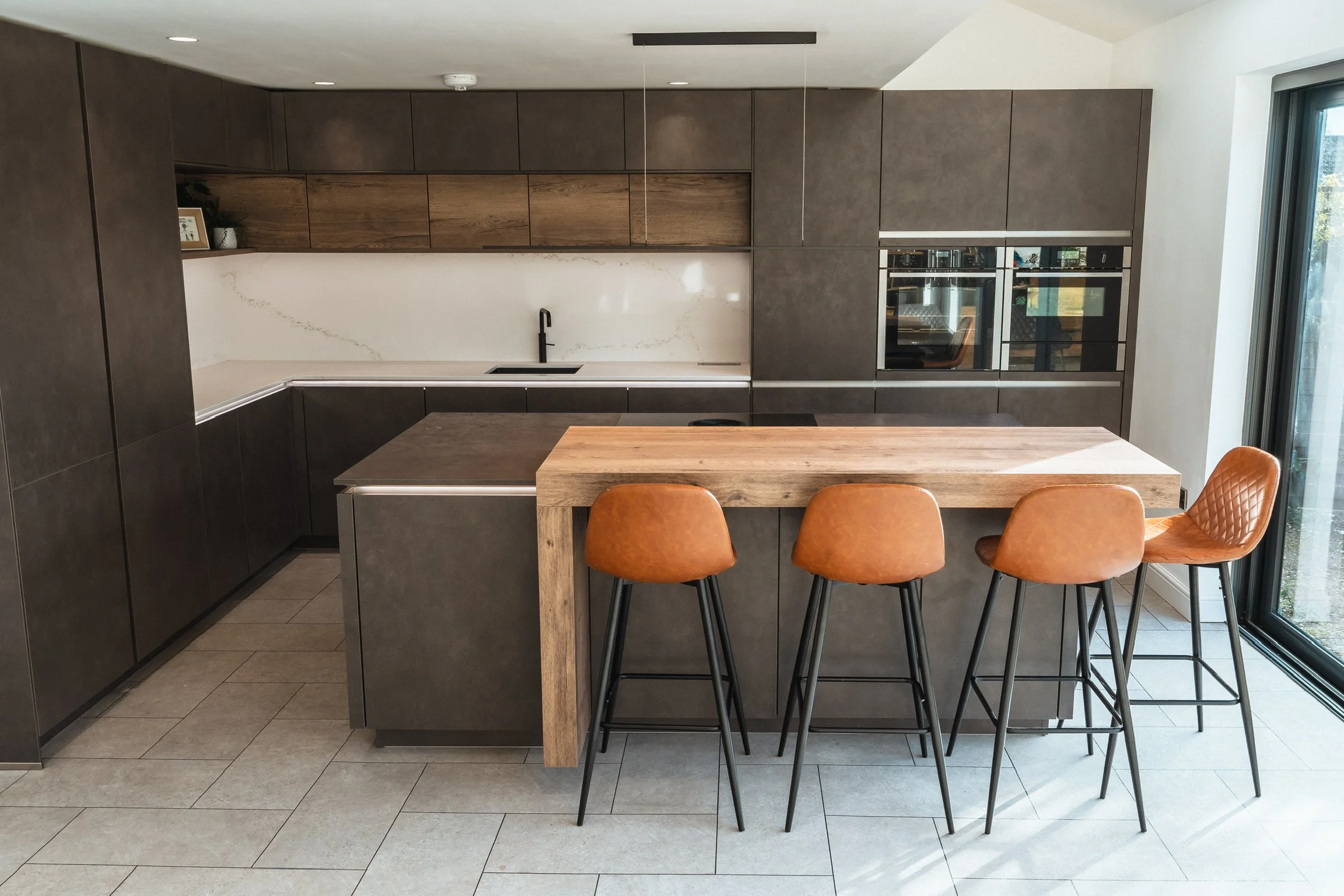 Bespoke German Square Kitchens | Luxury Kitchen Design & Installation ...