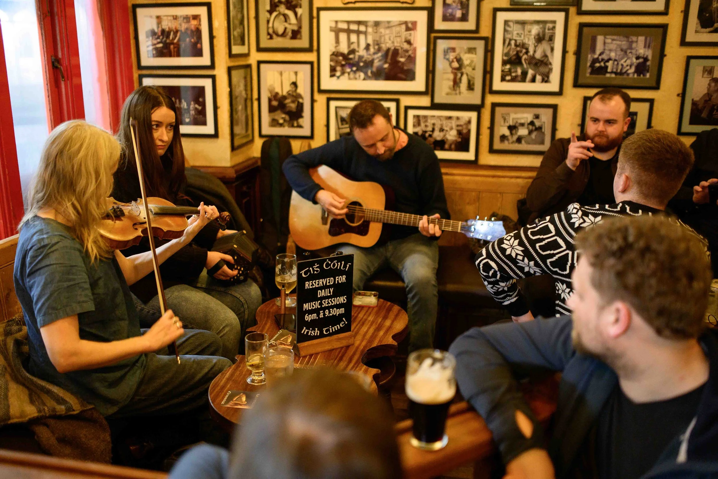 Traditional Irish Music & Pub in Galway's Latin Quarter