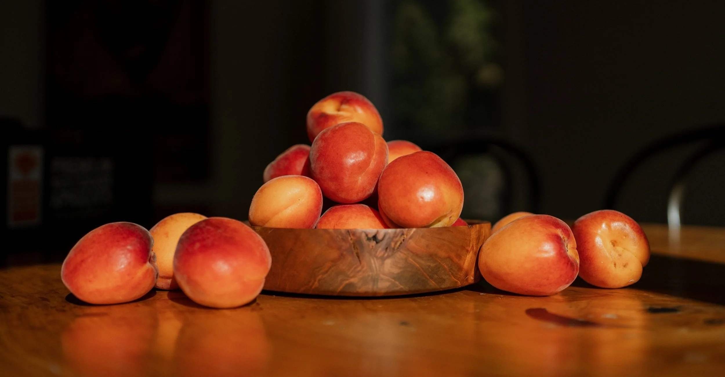 Fresh, delicious apricots from a Central Otago Orchard direct to ...