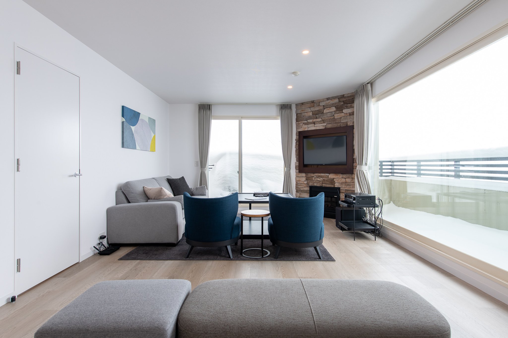 APARTMENTS — The Freshwater