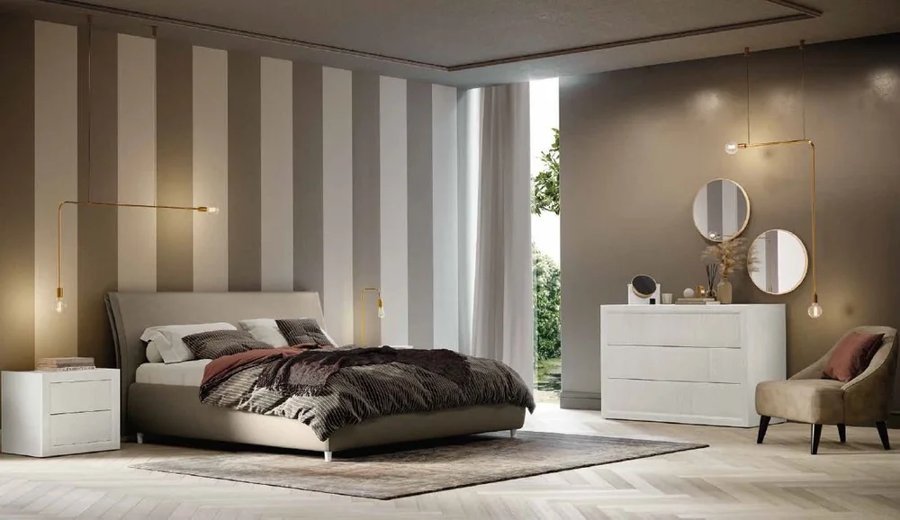 Main Bedrooms — Bonds