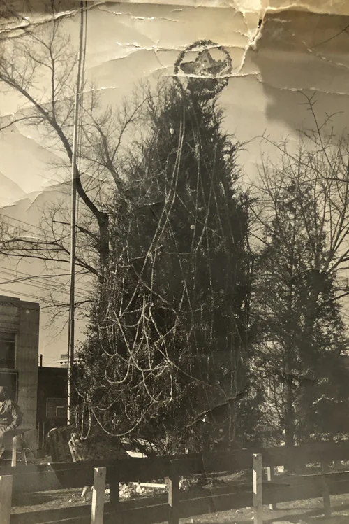 Pythians’ Christmas tree brought cheer and gifts — Martinsville-Henry ...