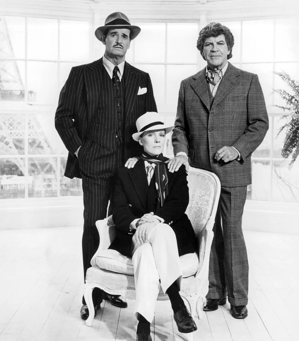 Victor/Victoria (1982) — QUEER CINEMA ARCHIVE