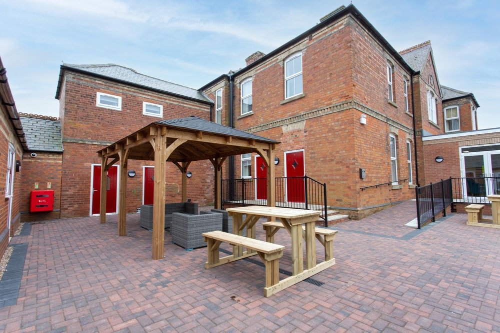 About 1 — Hatzfeld