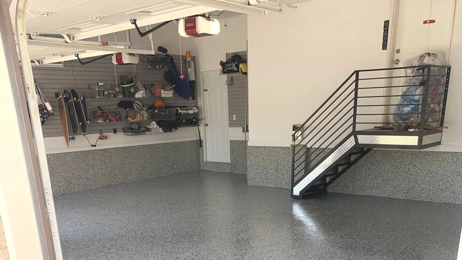 Garage Slatwalls: Maximizing Garage Space