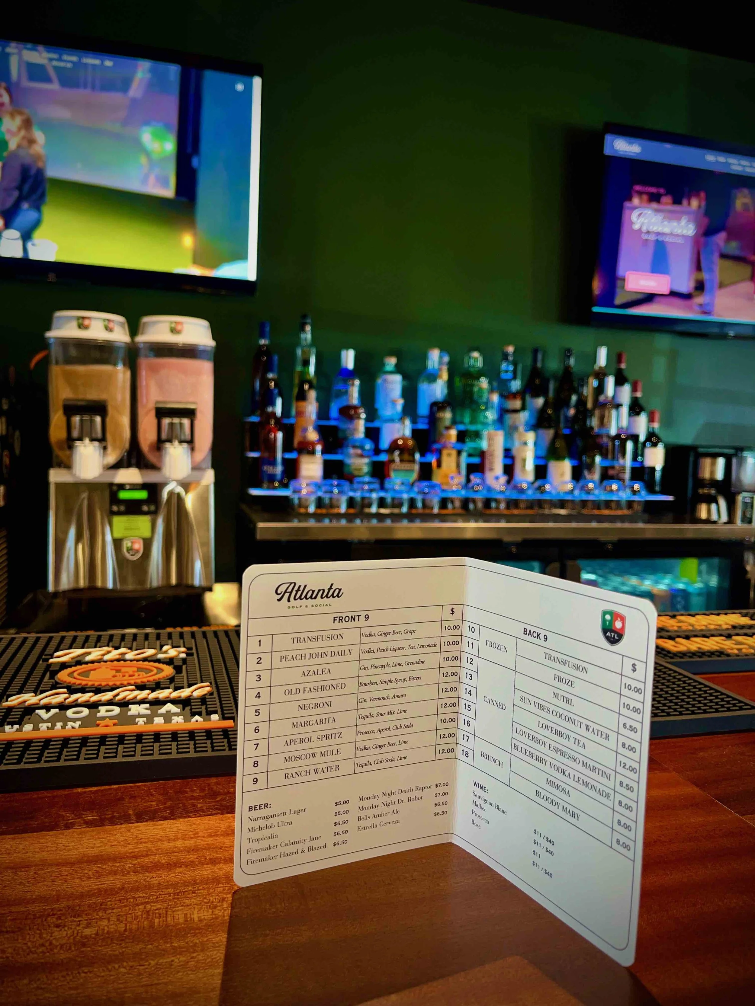 Atlanta Golf & Social | Indoor Golf | Golf Lessons | Sports Bar